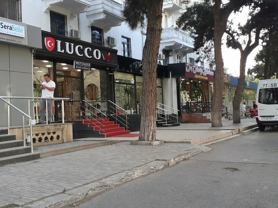 Mobilya mağazaları Lucco, Bakü, foto