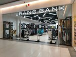 Jeans Bank (Gor'kogo Street No:5А), giyim mağazası  Kirov'dan