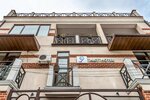 Dayroom Art Hotel (Yunkerebis Street No:8, ubani Isani), otel  Tiflis'ten