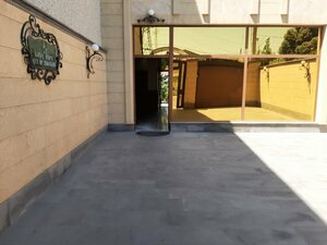 As (Nor Aresh 44th Street No:83/2, Yerevan), otel  Erivan'dan