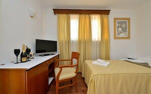 Hotel ZaDaR (Zadar), otel  Zadar'dan