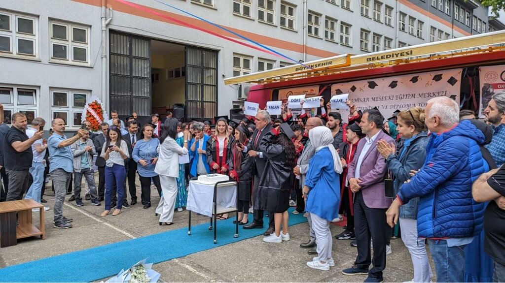 Eğitim merkezleri Ortahisar Mesleki Eğitim Merkezi, Ortahisar, foto