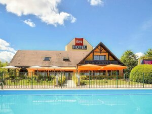 Ibis Beaune La Ferme Aux Vins (Bourgogne-Franche-Comté, Côte-d'Or, Arrondissement de Beaune, Beaune, Rue Yves Bertrand Burgalat), otel  Beaune'dan