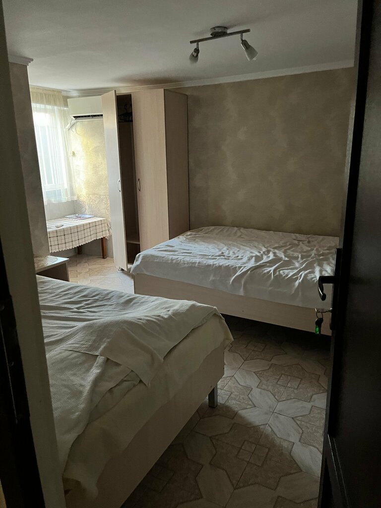 Otel Gostevoy dom u Rozy, Gagra, foto