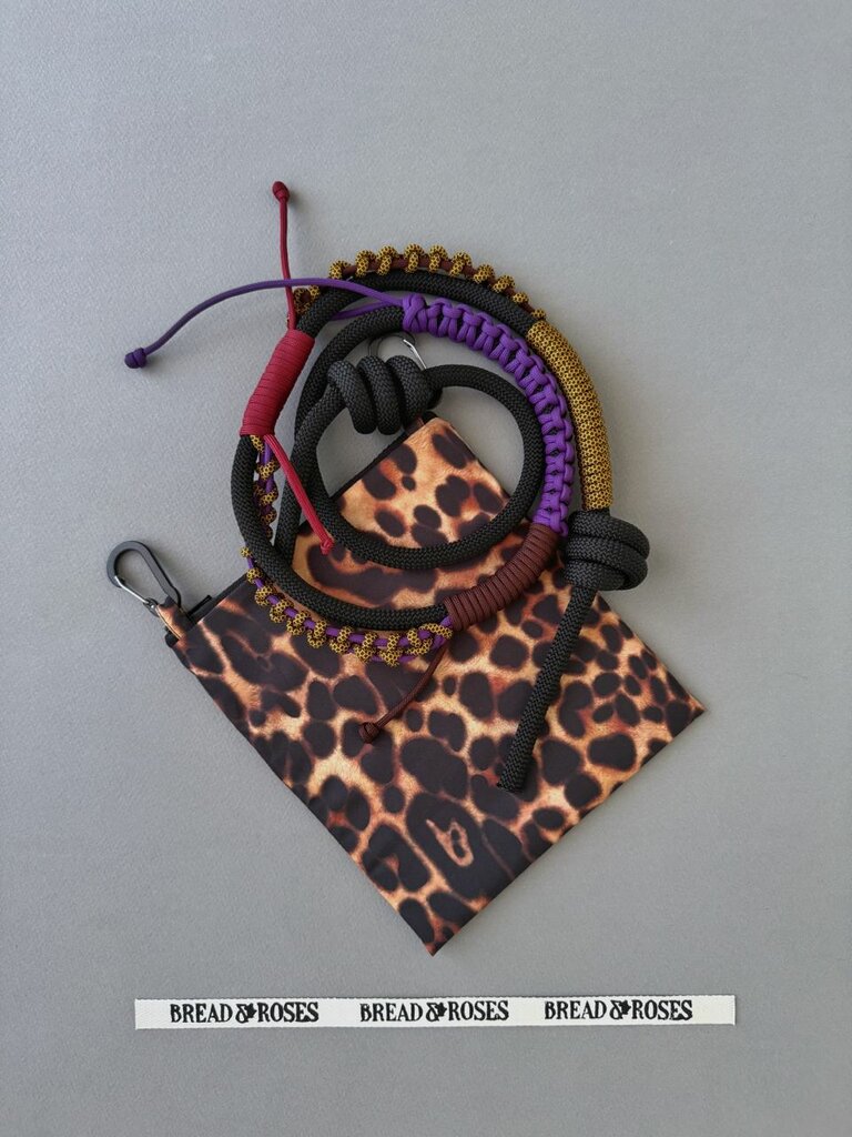 Tuhafiyeler Bread and Roses, Moskova, foto