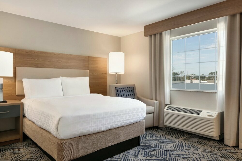 Otel Candlewood Suites Columbus North, , foto