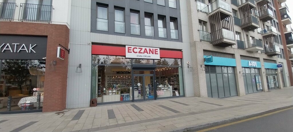 Eczaneler Esra Ersan Eczanesi, İstanbul, foto