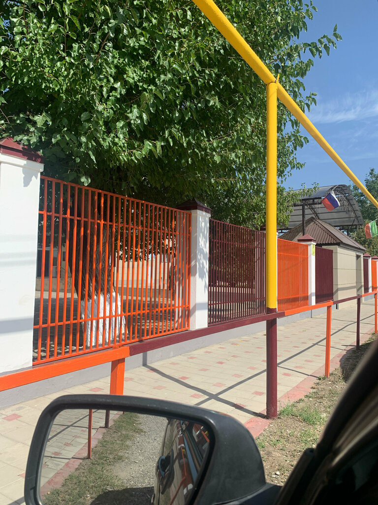 Ortaokul Средняя общеобразовательная школа № 1, Çeçen Cumhuriyeti, foto