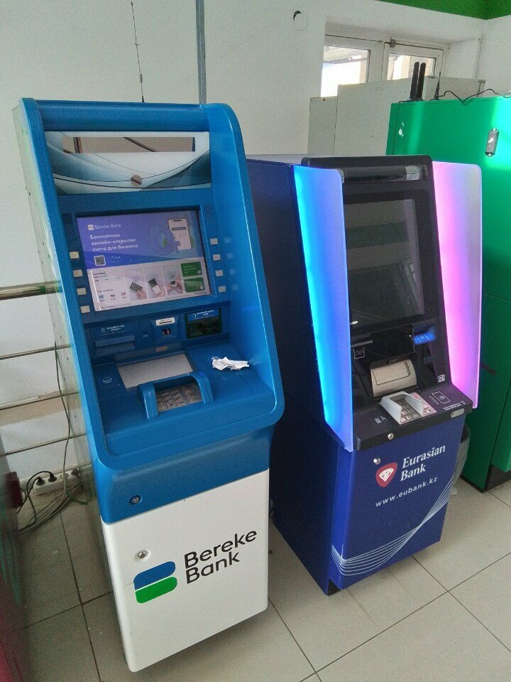 ATM'ler Eurasian Bank, Aktöbe, foto