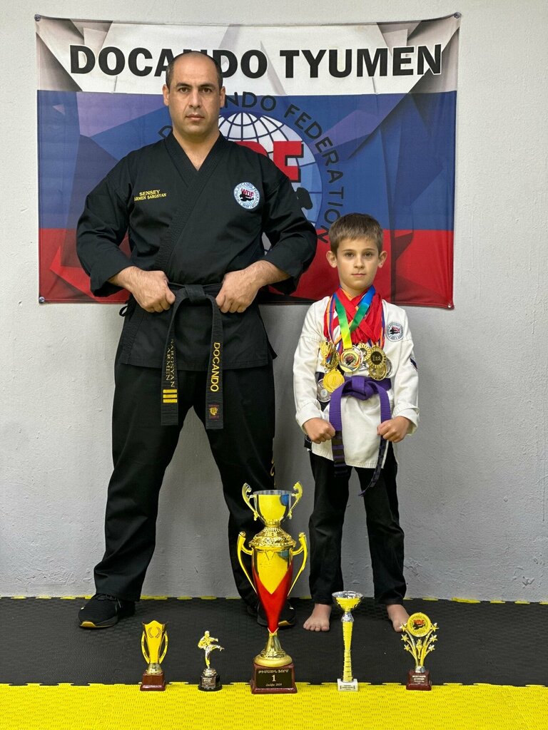 Spor kulüpleri Карате Дукендо, Tiumen, foto