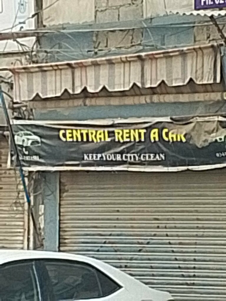 Kullan-bırak otomobiller Centrail rent A car, Karaçi, foto