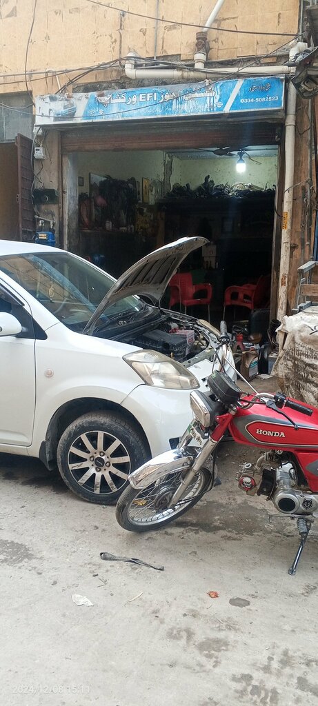 Otomobil servisi Hassan Auto's Efi Auto Workshop, Rawalpindi, foto