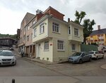 Orhan Kemal'in Evi (Cibali Mah., Yazar Orhan Kemal Sok., No:14, Fatih, İstanbul), park, sokak heykeli  İstanbul'dan