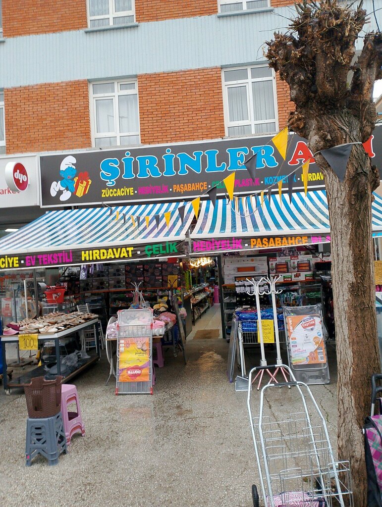 Züccaciye mağazaları Şirinler Avm, Ankara, foto