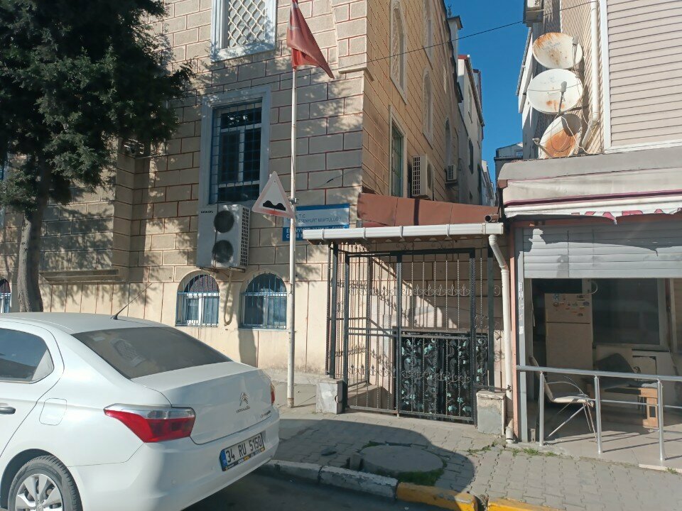 Dini kurslar Yunus Emre Cami Kız Kuran Kursu, İstanbul, foto