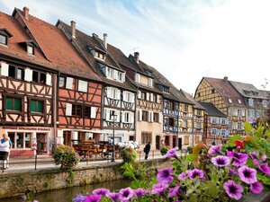 greet Hotel Colmar (Grand Est, Haut-Rhin, Arrondissement de Colmar-Ribeauvillé, Colmar, Route de Bâle, 83), otel  Colmar'dan