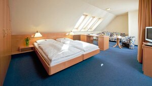 Garni Hotel Schumacher (Baden-Württemberg, Esslingen, Filderstadt, Volmarstraße), otel  Filderstadt'tan
