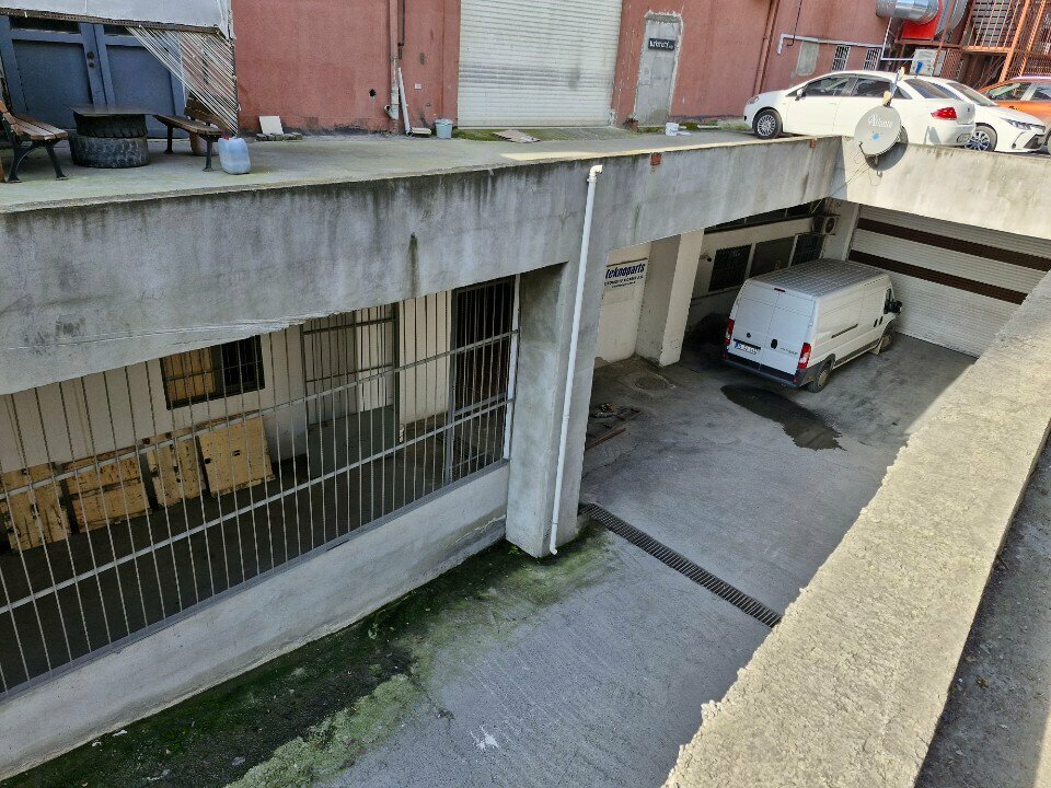 Otomobil yedek parçaları Teknoparts Otomotiv, İstanbul, foto