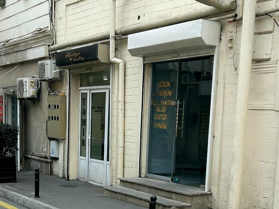 Kuyumcular Qızılın alışı satışı, Bakü, foto