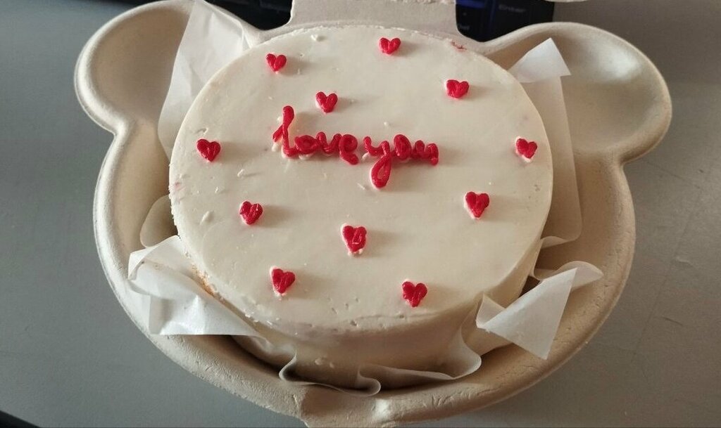 Pasta, şekerleme ve tatlı Irbis_cake, Kızıl, foto