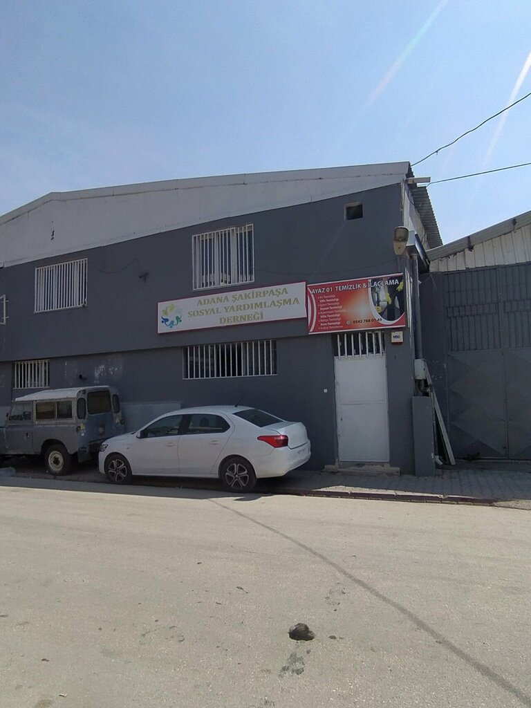 Sosyal yardım kuruluşları Şakirpaşa Sosyal Yardımlaşma Derneği, Adana, foto