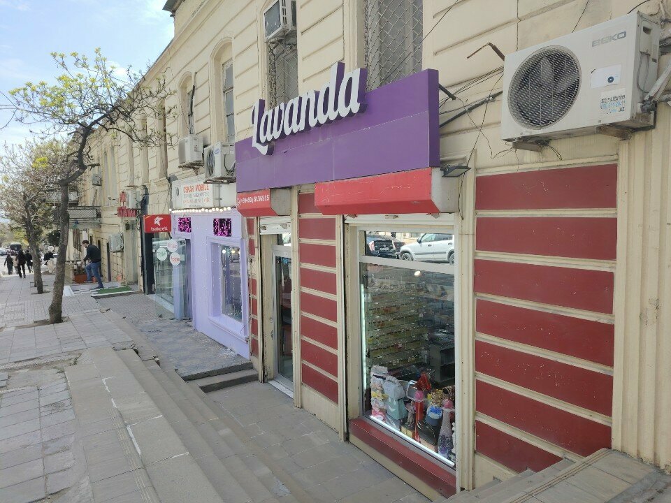 Bijuteriler Lavanda Parfum Cosmetics, Bakü, foto