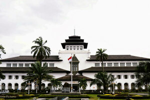 Spot On 2080 Rumah Kita Residence (West Java, Kota Tasikmalaya City, Tasikmalaya airport), otel  Tasikmalaya'dan