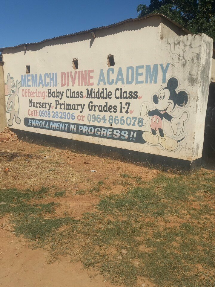Ortaokul Memachi divine a academy, Lusaka, foto