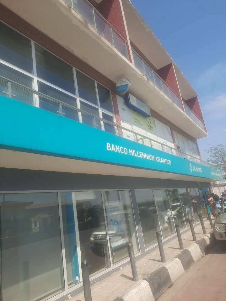 Banka Banco Millennium Atlântico, Loanda, foto
