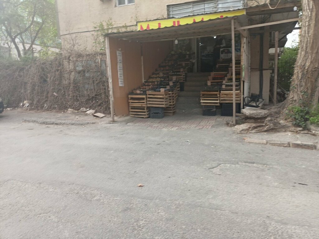 Manavlar Bərəkət Meyvə Tərəvəz, Bakü, foto