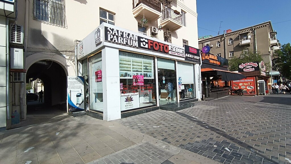 Cep telefonu aksesuarları Mobi shop, Bakü, foto