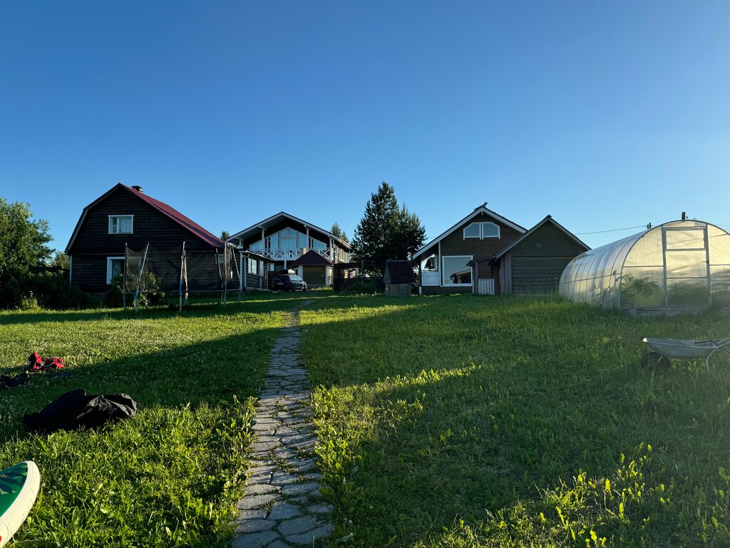 Konuk evi Довольный раджа, Karelya, foto