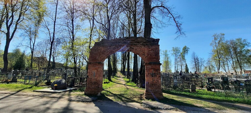 Mezarlıklar Starasiamionawskija mogilki, Vitebsk, foto