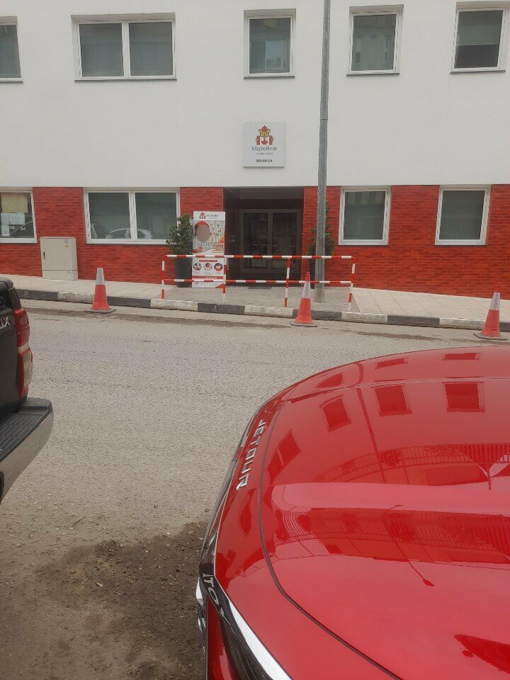 Özel okul Maplebear, Loanda, foto