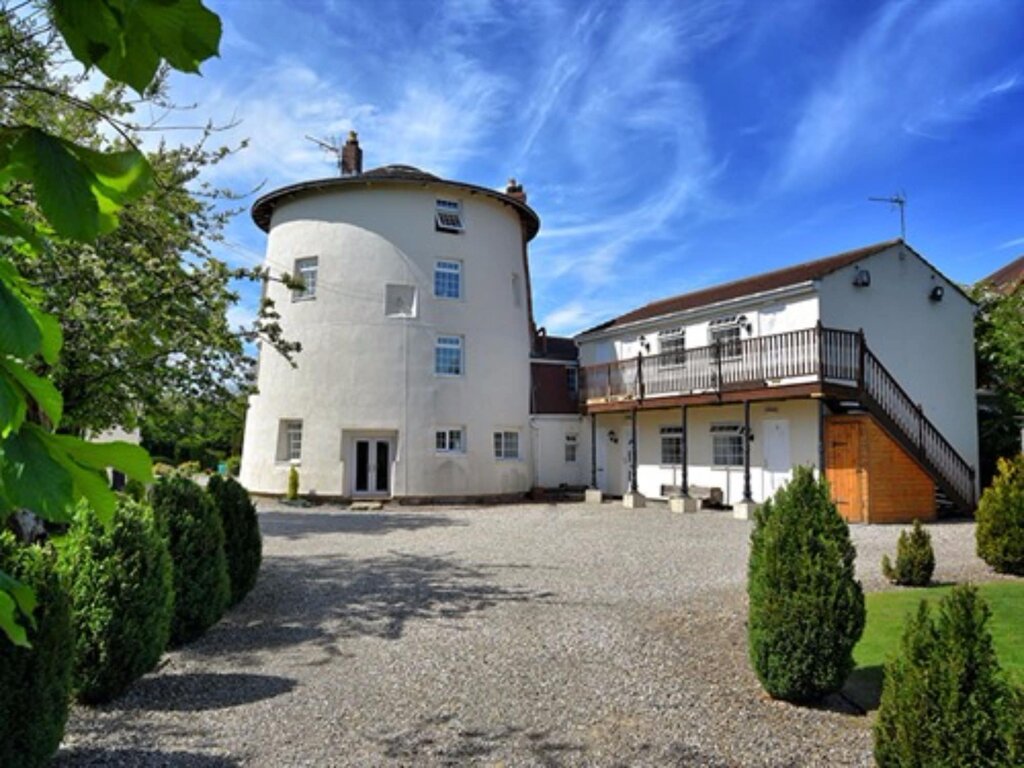 Otel The Old Mill by Oyo, İngiltere, foto