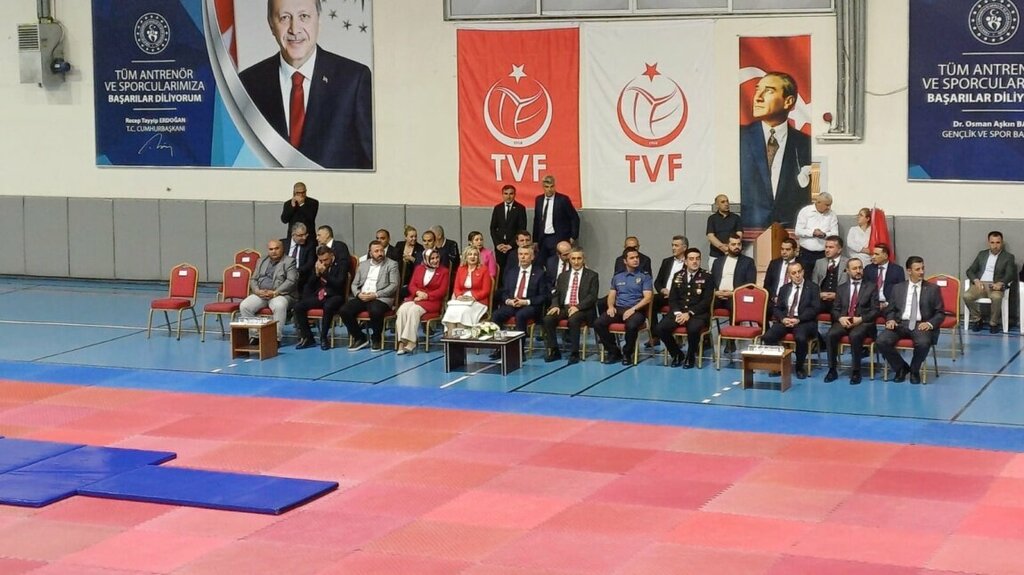 Lise Şehit Ali Alıtkan Spor Lisesi, Ankara, foto