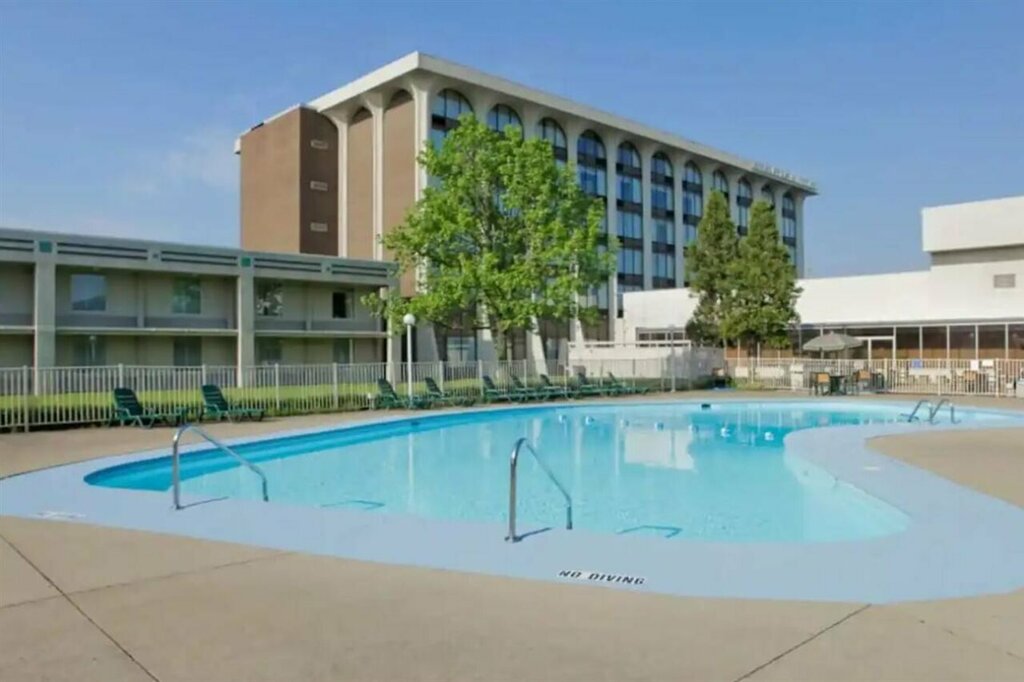 Otel Days Inn and Suites Elyria, Elyria, foto