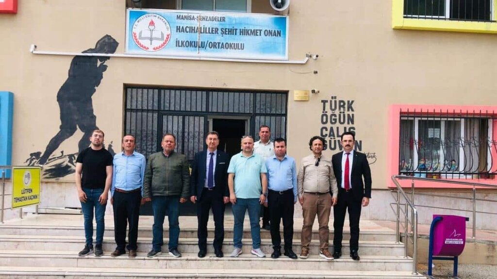 Ortaokul Hacıhaliller Şehit Hikmet Onan Ortaokulu, Manisa, foto