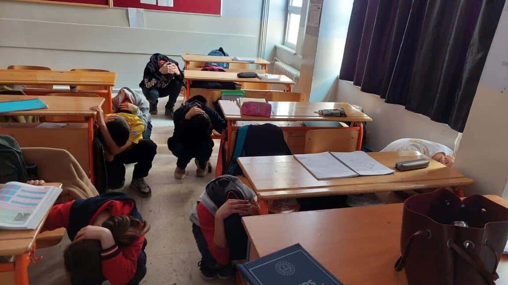 Ortaokul Şekerpınar Ortaokulu, Çayırova, foto