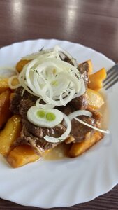 Восточная кухня (Komsomolskaya ulitsa No:217), kafe  Rubtsovsk'tan