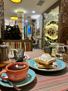 Sheker light cafe (улица Адалет No:2Б, Симферополь), restoran  Simferopol'dan (Akmescit'ten)