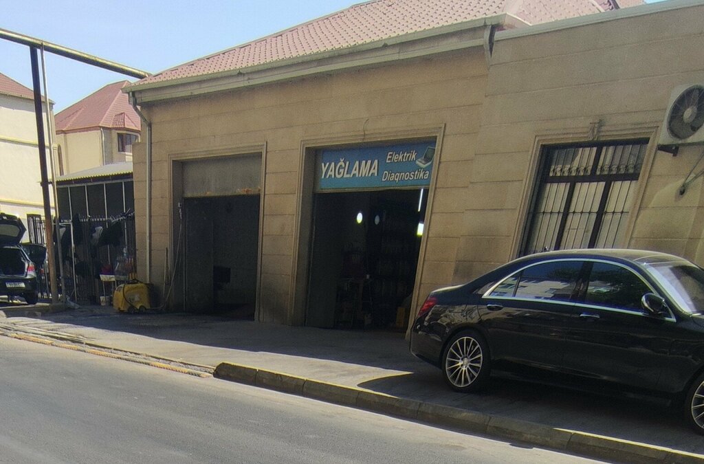 Express yağ değişim noktası Yağlama, Bakü, foto