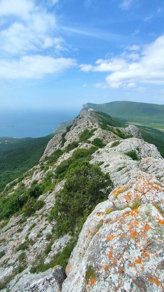 Dağ zirvesi Гора Аждер-Канат, Sevastopol, foto