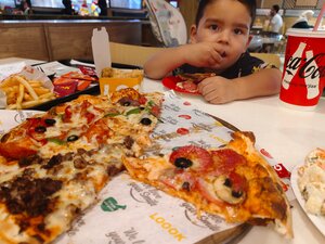 Loook (Tashkent, Chilanzar District, Navbahor Mahallah), fast food  Taşkent'ten