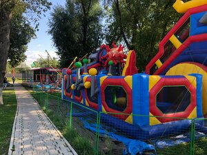 Atraksiyon Аттракционы, Zvenigorod, foto