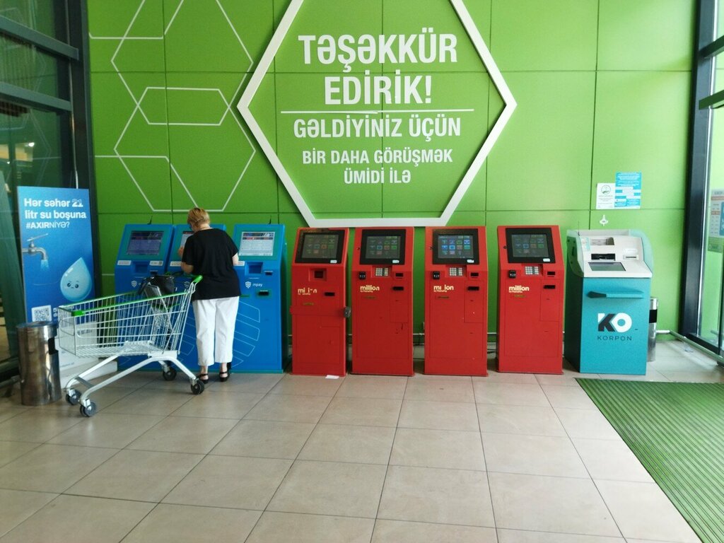 Ödeme terminali Milliön, Bakü, foto