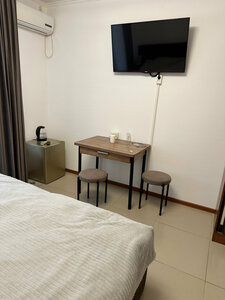 Кино (ulitsa Engelsa No:81), otel  Tihoretsk'ten