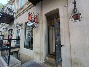 Qurman kafe (Islam Safarli Street No:15C), kafe  Bakü'den
