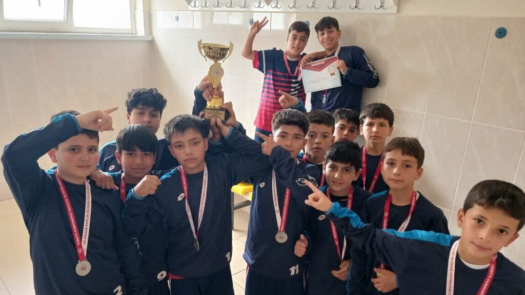 Ortaokul Milli Eğitim Vakfı Ortaokulu, Kırıkkale, foto