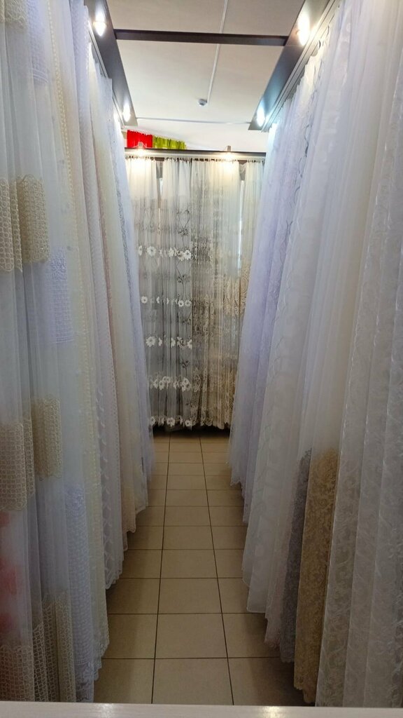 Perde ve korniş üreticileri Салон штор, Belgorodskaya oblastı, foto